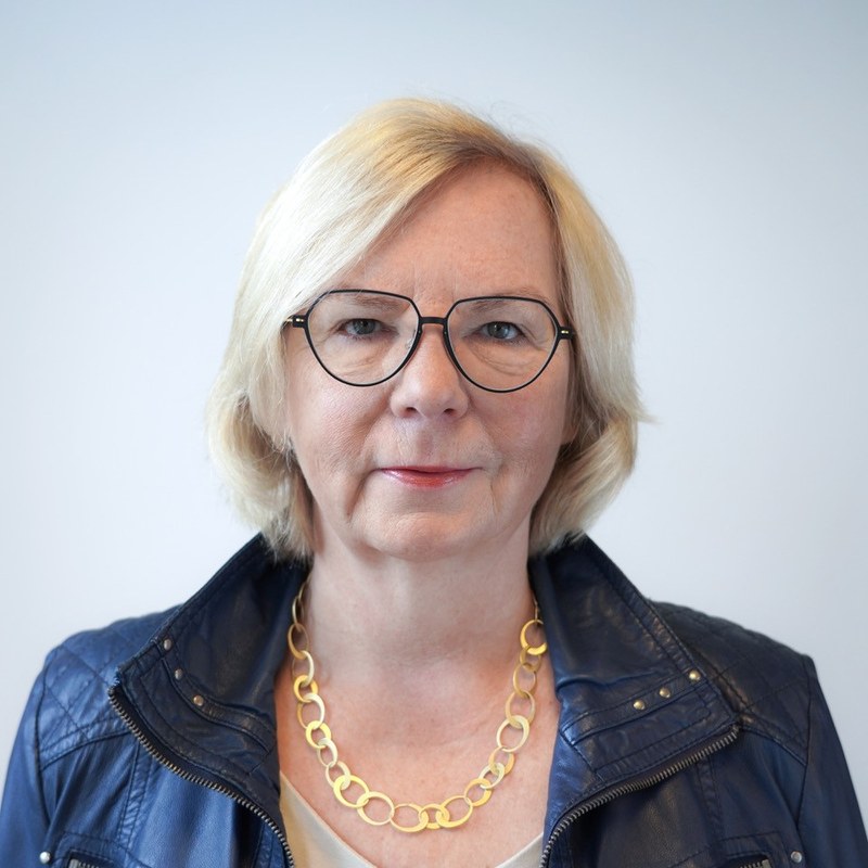 Prof. Dr. Ute Harms - Leibniz Institute for Science and Mathematics ...